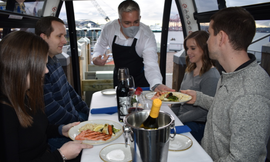 Seattle Ferris wheel offers socially distanced four-course meal - The ...