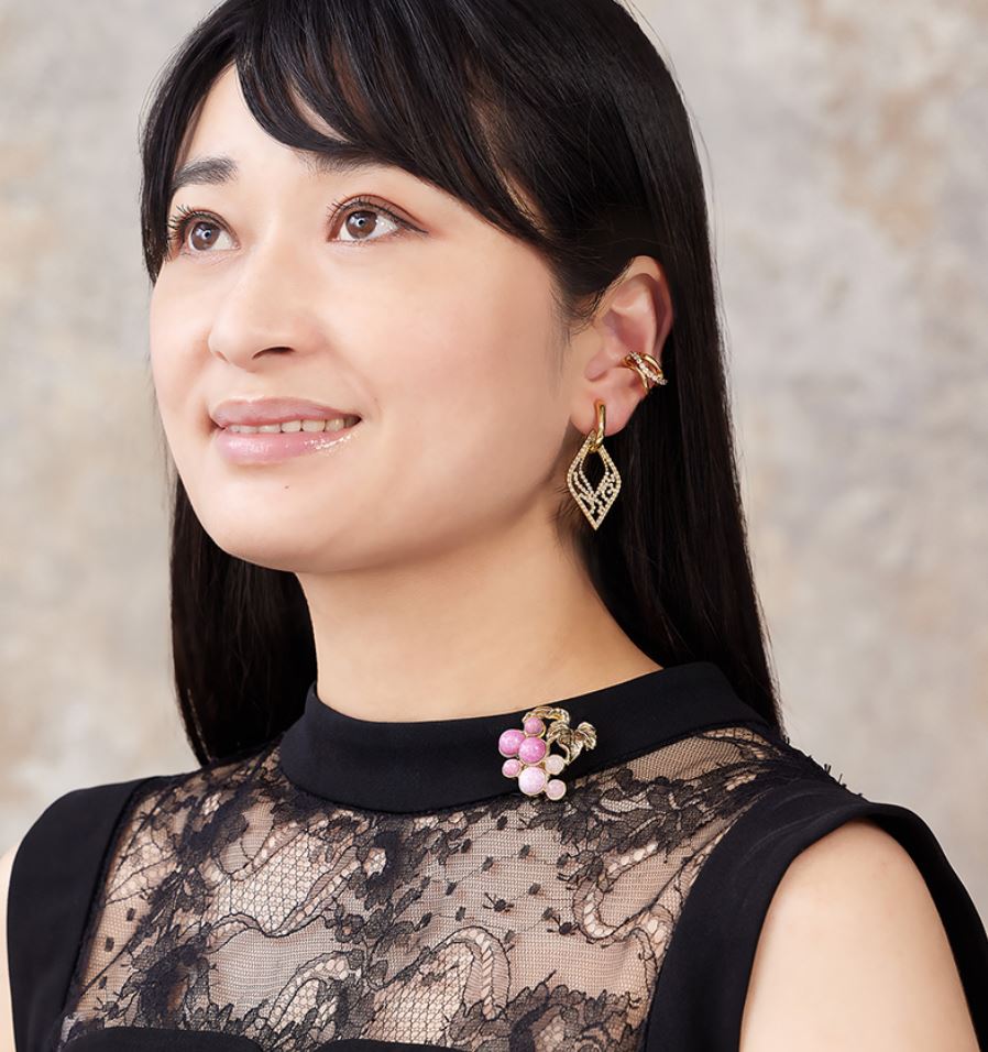 Japanese winemaker designs a range of grape-inspired jewellery