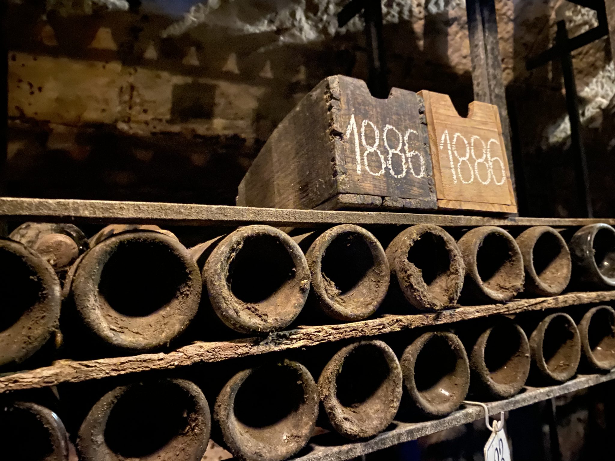 Marqués de Riscal marks returns to La Place with historic vertical tasting