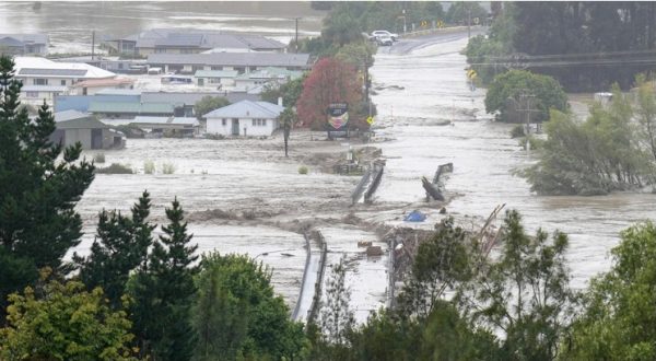 Cyclone could cost New Zealand $13.5 billion
