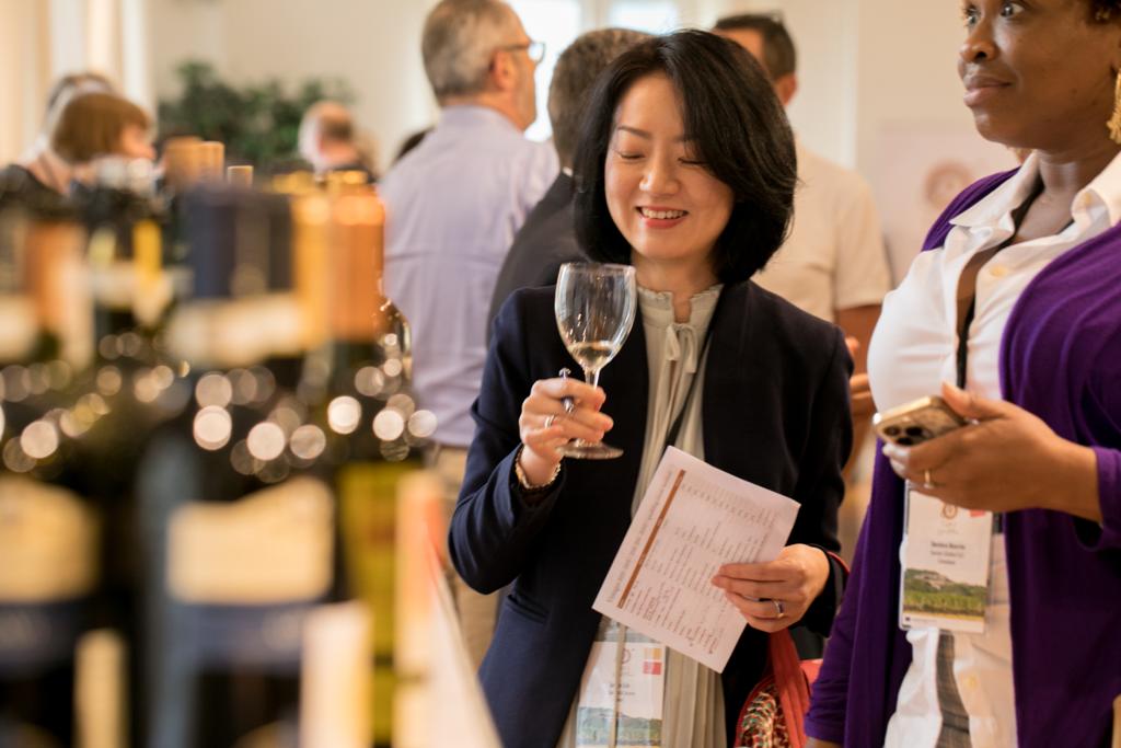 Consorzio Tutela del Gavi: aged white wines are a 'better match' for ...