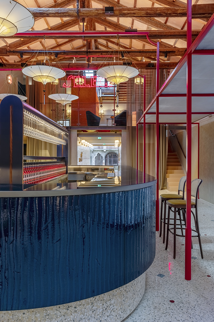 Select Aperitivo opens new facility in Venice