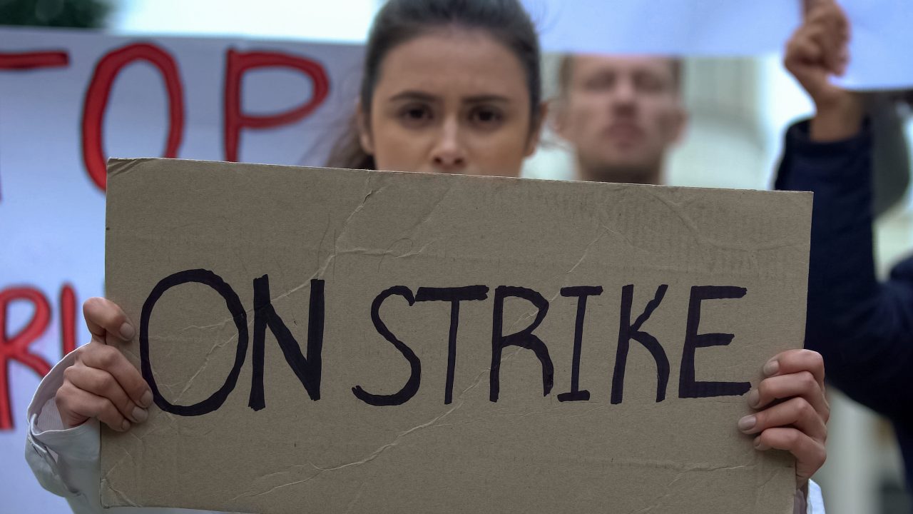 Food and drink packaging supplies threatened by strike action