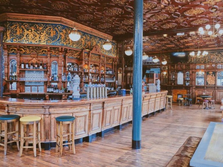 Where is Britain's prettiest pub?