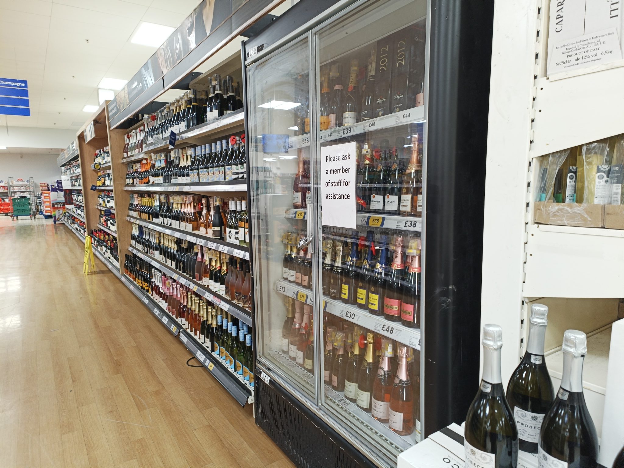 Tesco padlocks fridges to stop Champagne thieves