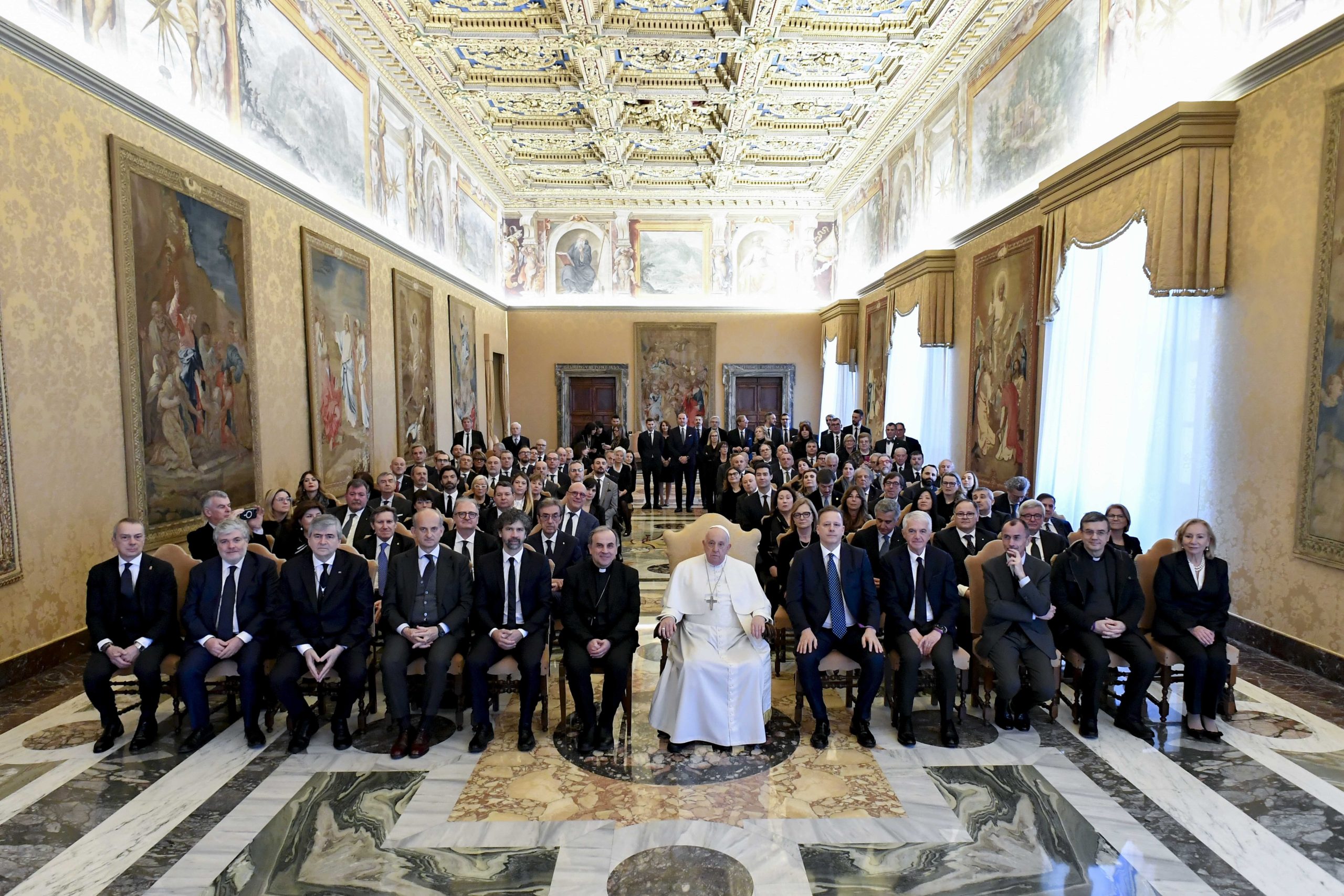 Pope reminds producers that 'wine is for everyone'