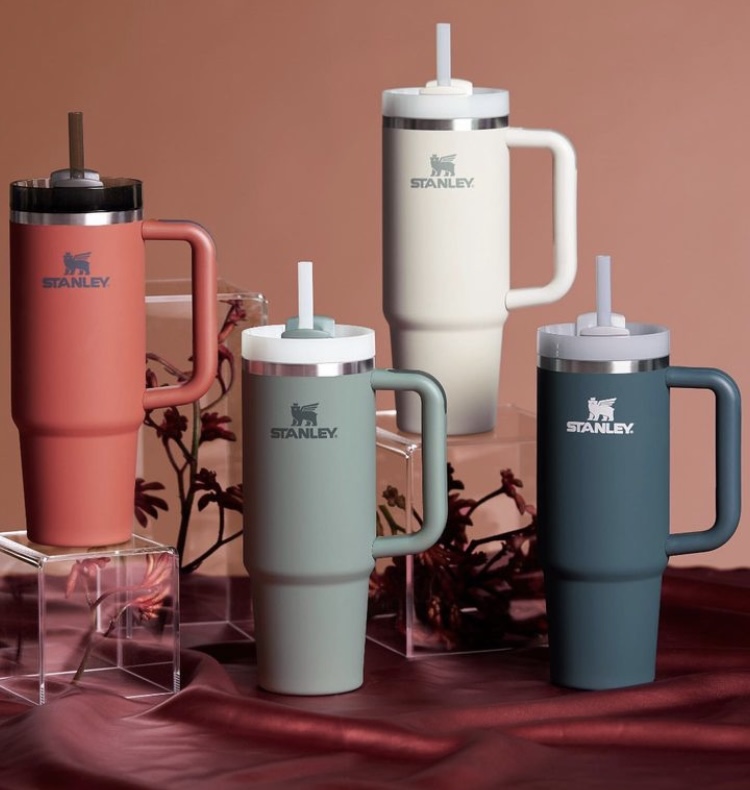 Can you store alcohol in a Stanley drinking cup?