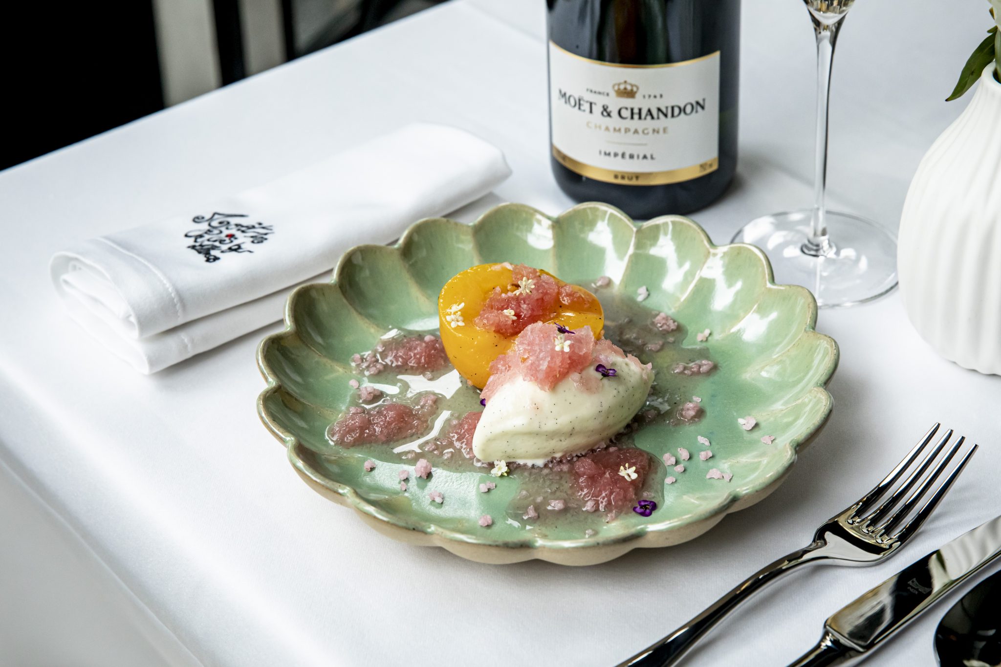 Moët & Chandon pays tribute to Paris with Yannick Alléno pop-up