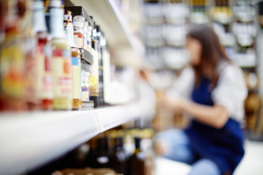 Ireland delays alcohol warning labels until 2028