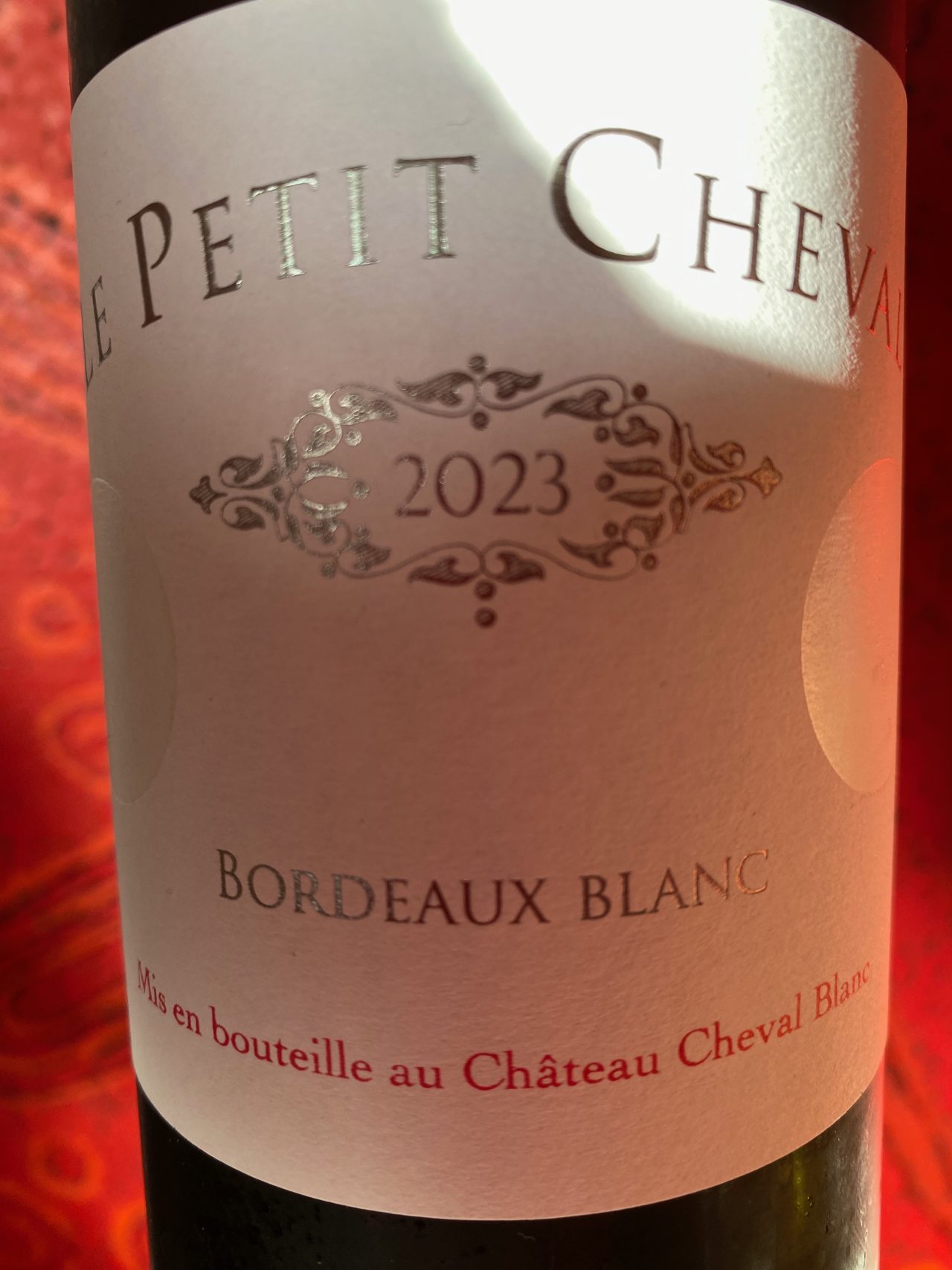 Le Petit Cheval Blanc 2023 released on La Place