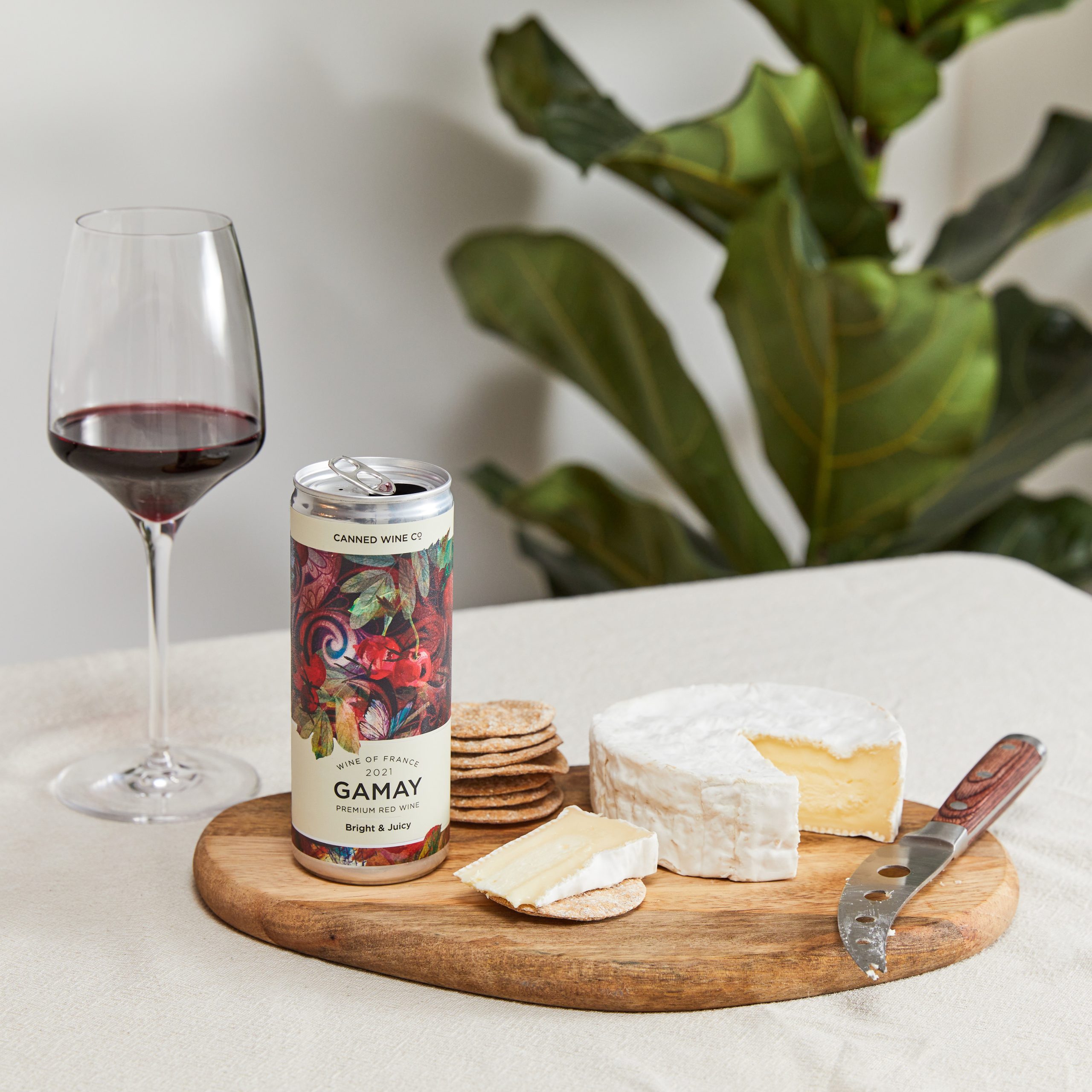 Canned Wine Group and Ocado team up