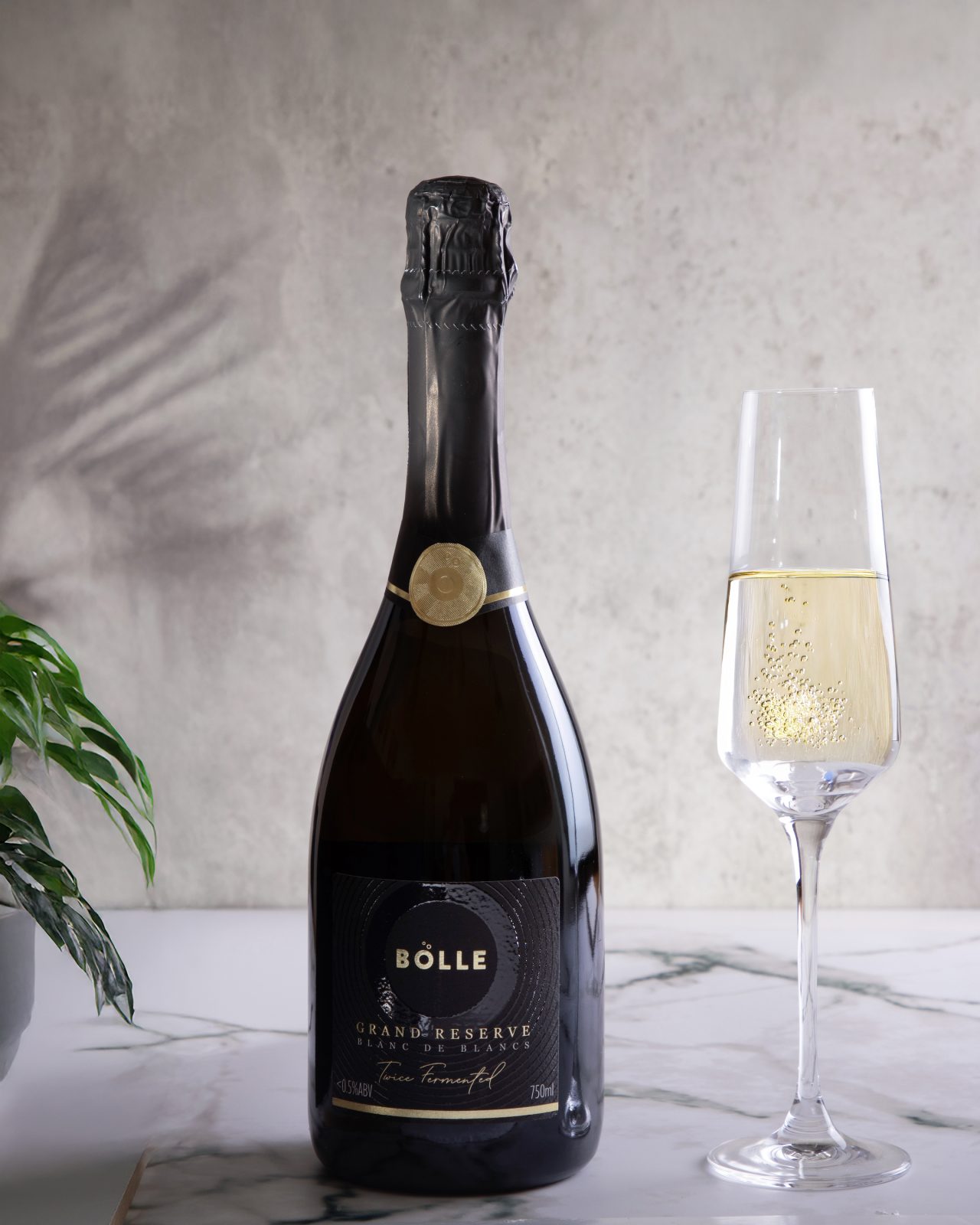 Bolle releases 'world's first' lees-aged alcohol-free sparkling wine